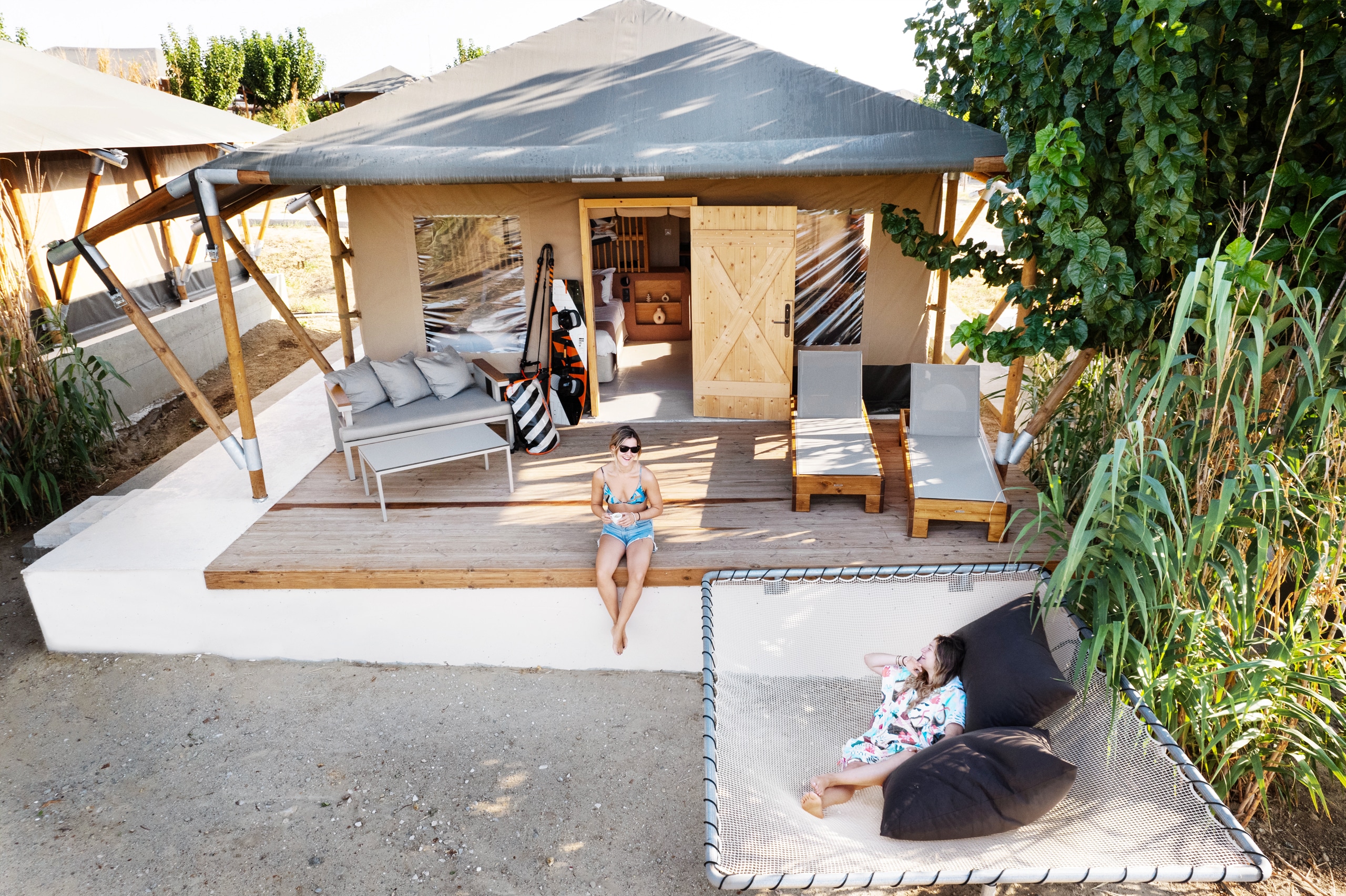 Surf Club Keros • Outstanding